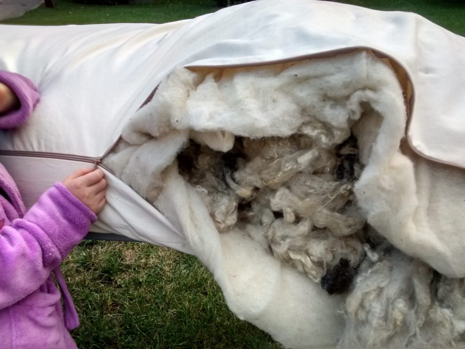 Wool Flake (per 5 lbs) – DIY Natural Home